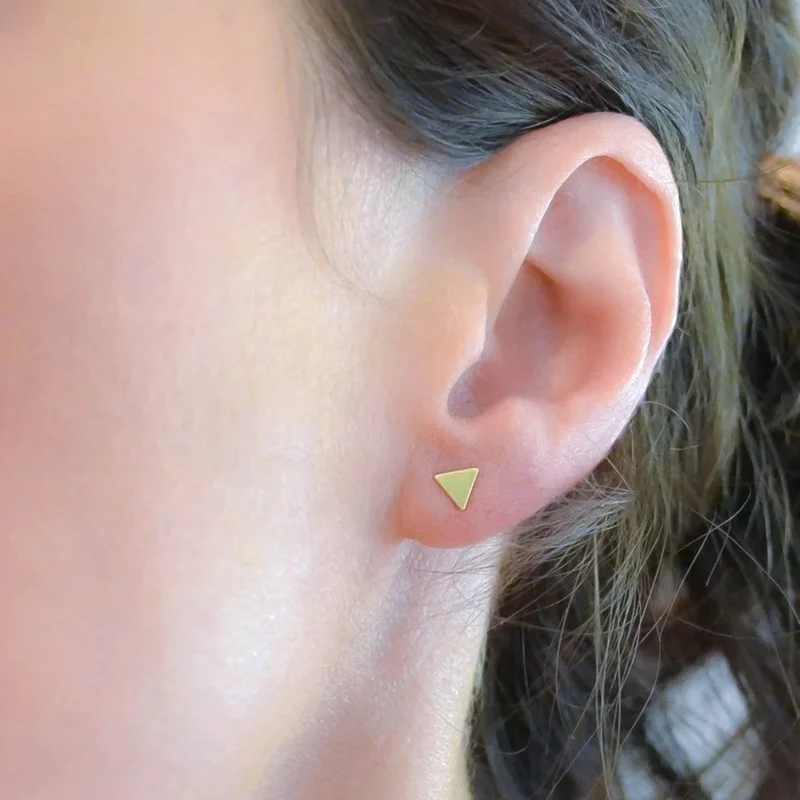 Triangle Studs - Ole Macrame